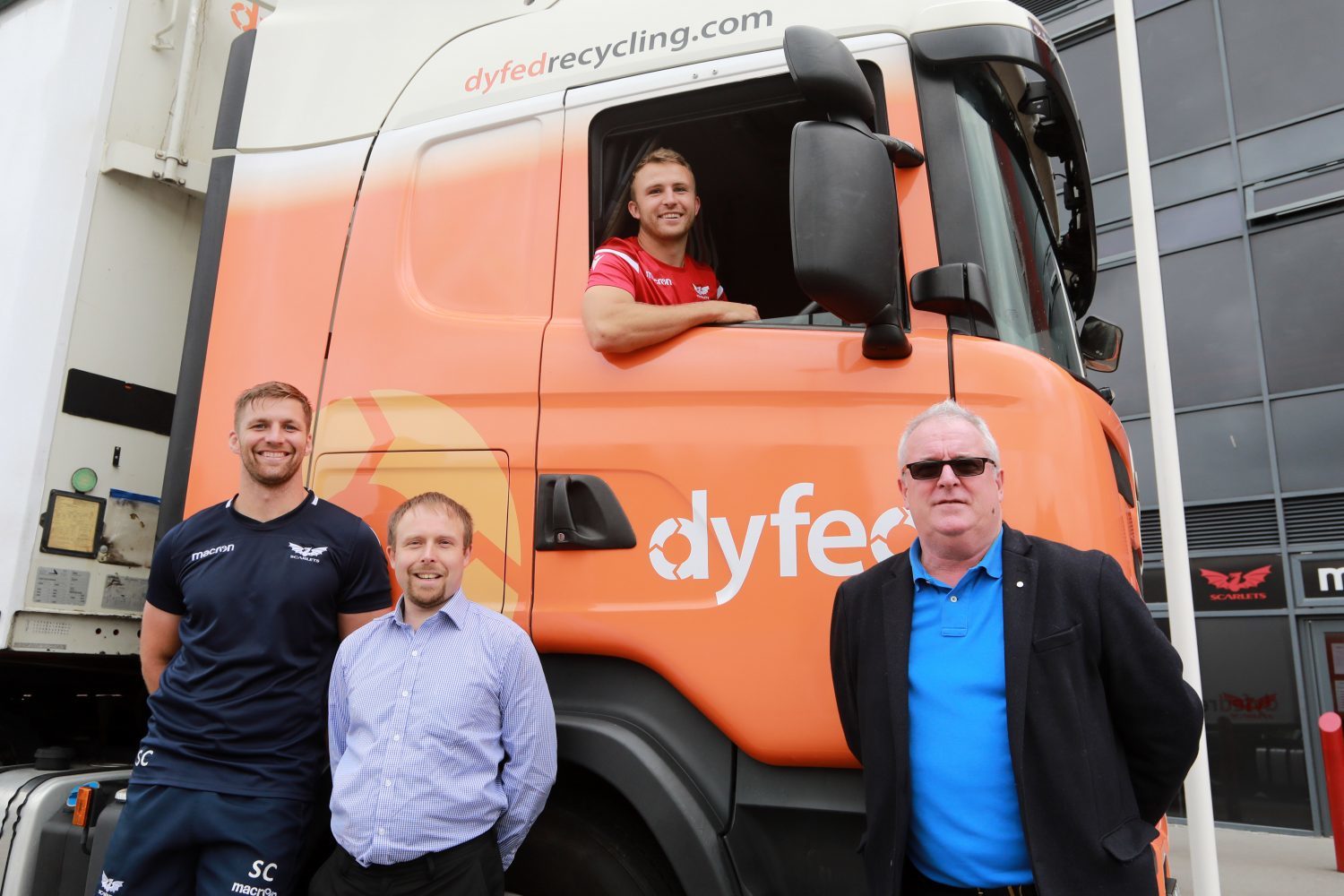 Scarlets team up with local company Dyfed Recycling Services - Scarlets ...