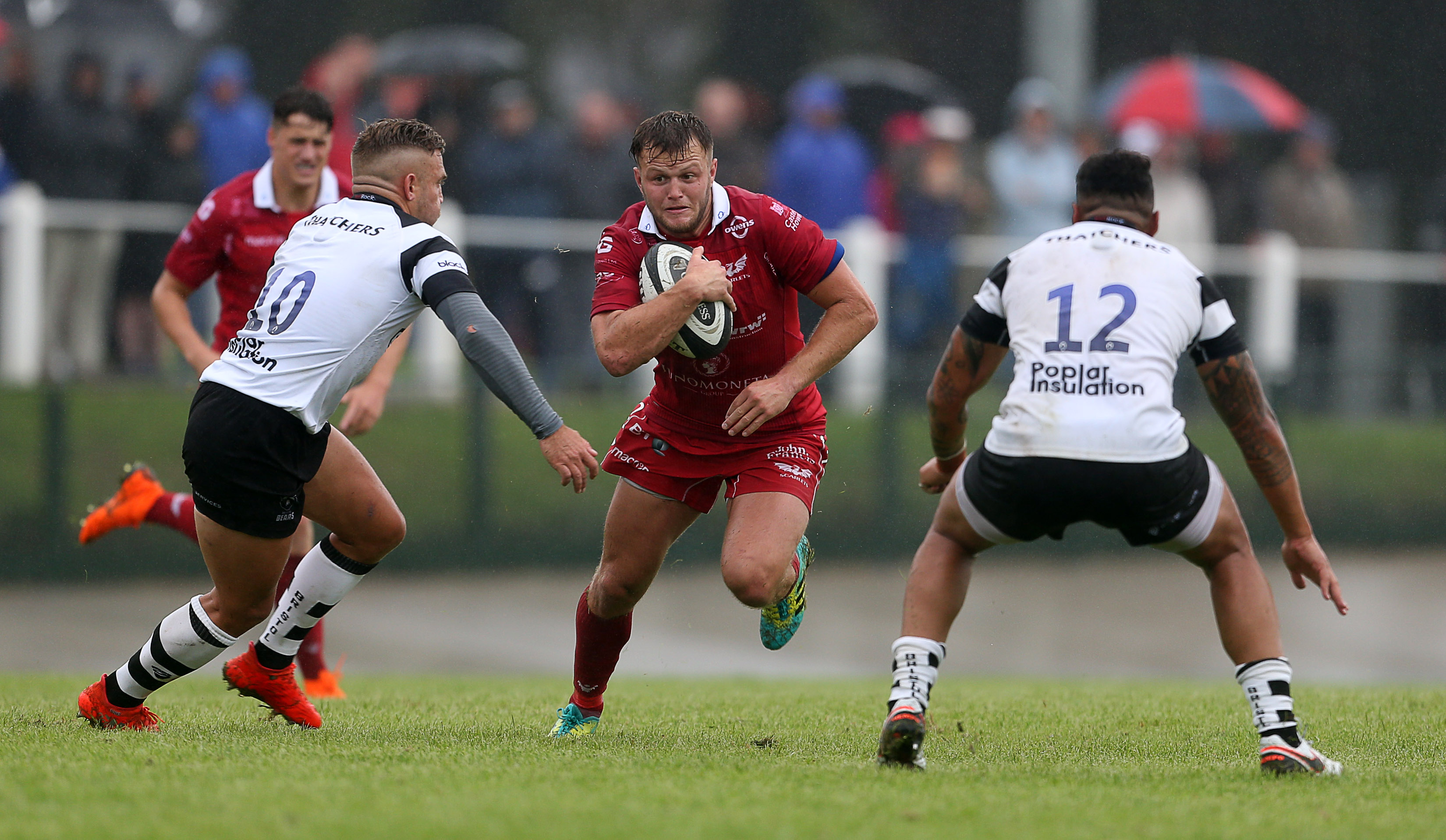 Hughes i arwain y Scarlets yn erbyn y Kings - Scarlets Rugby