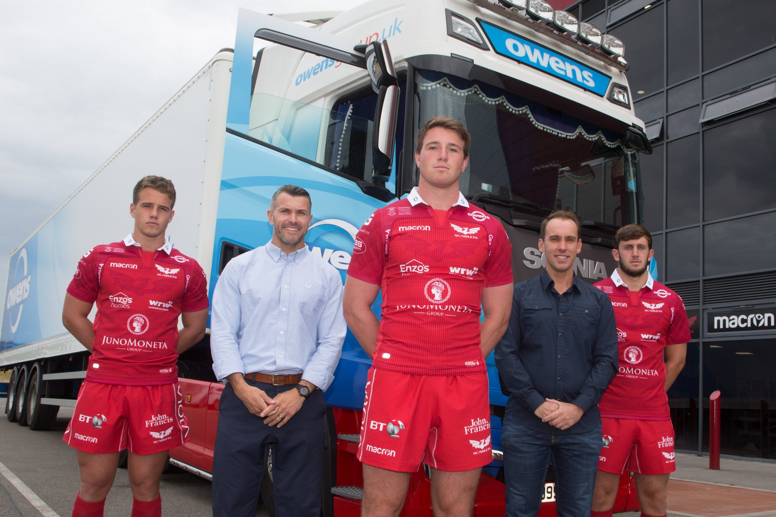Scarlets motor on with Owens - Scarlets Rugby