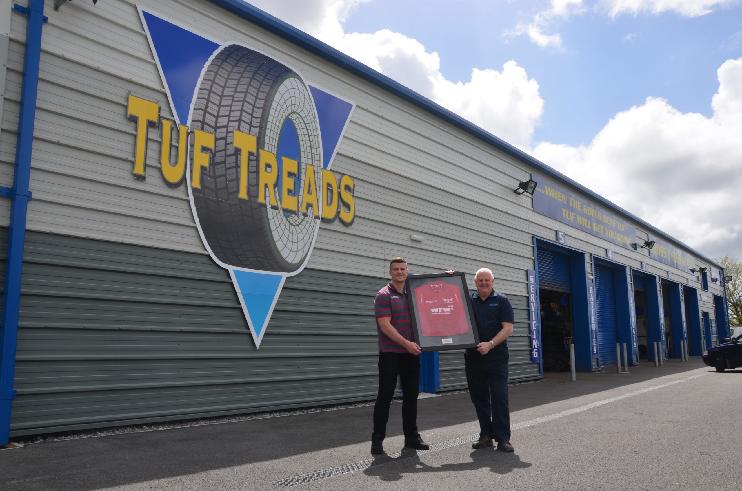 Tuf Treads officially new premises - Scarlets Rugby