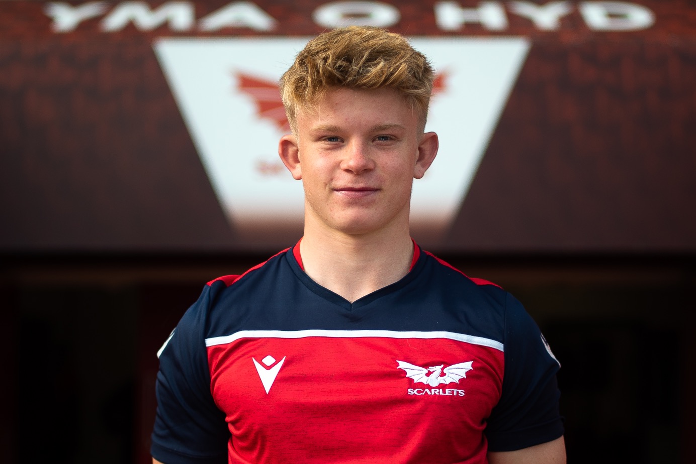 Archie signs on for Academy - Scarlets Rugby