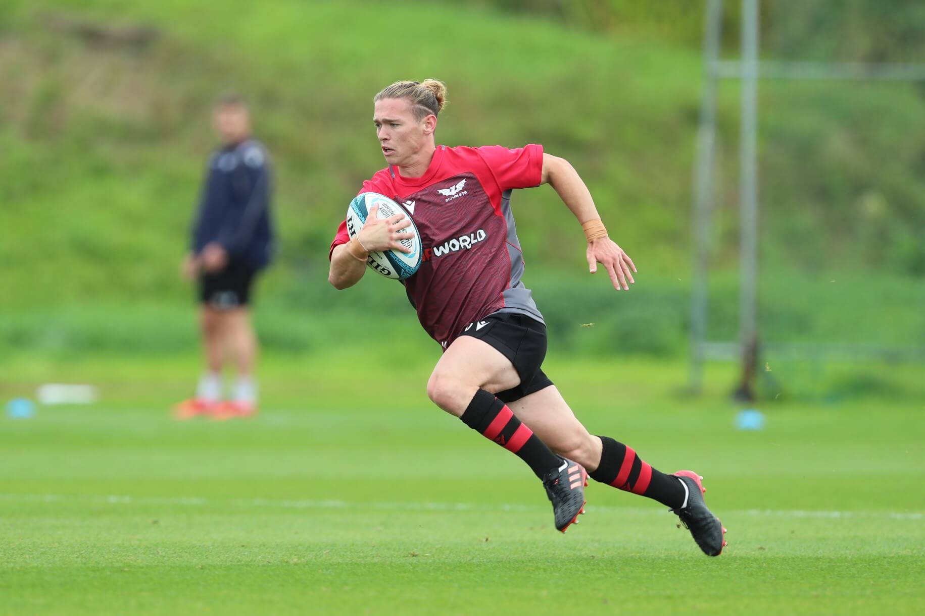 Steff Hughes leads youthful line-up for pre-season opener - Scarlets Rugby