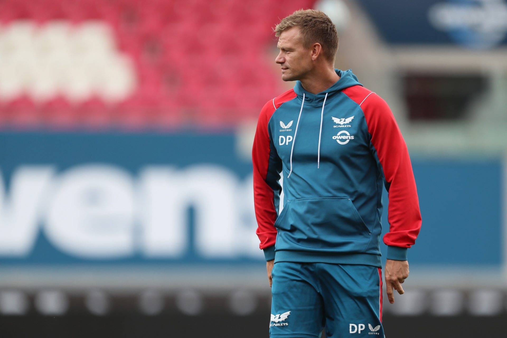 Dwayne talks to the media ahead of Ospreys derby - Scarlets Rugby