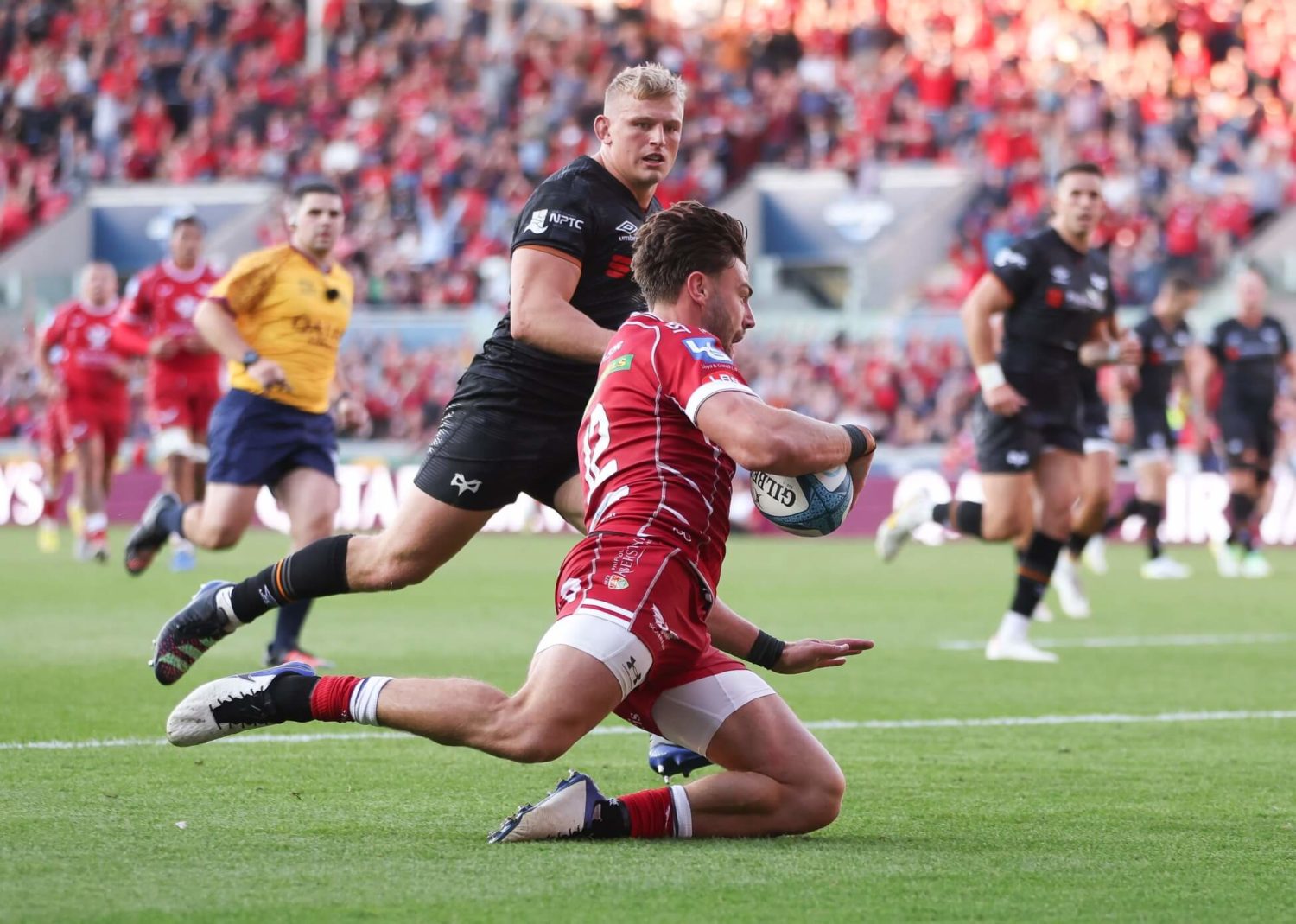 A Q&A with Johnny Williams - Scarlets Rugby