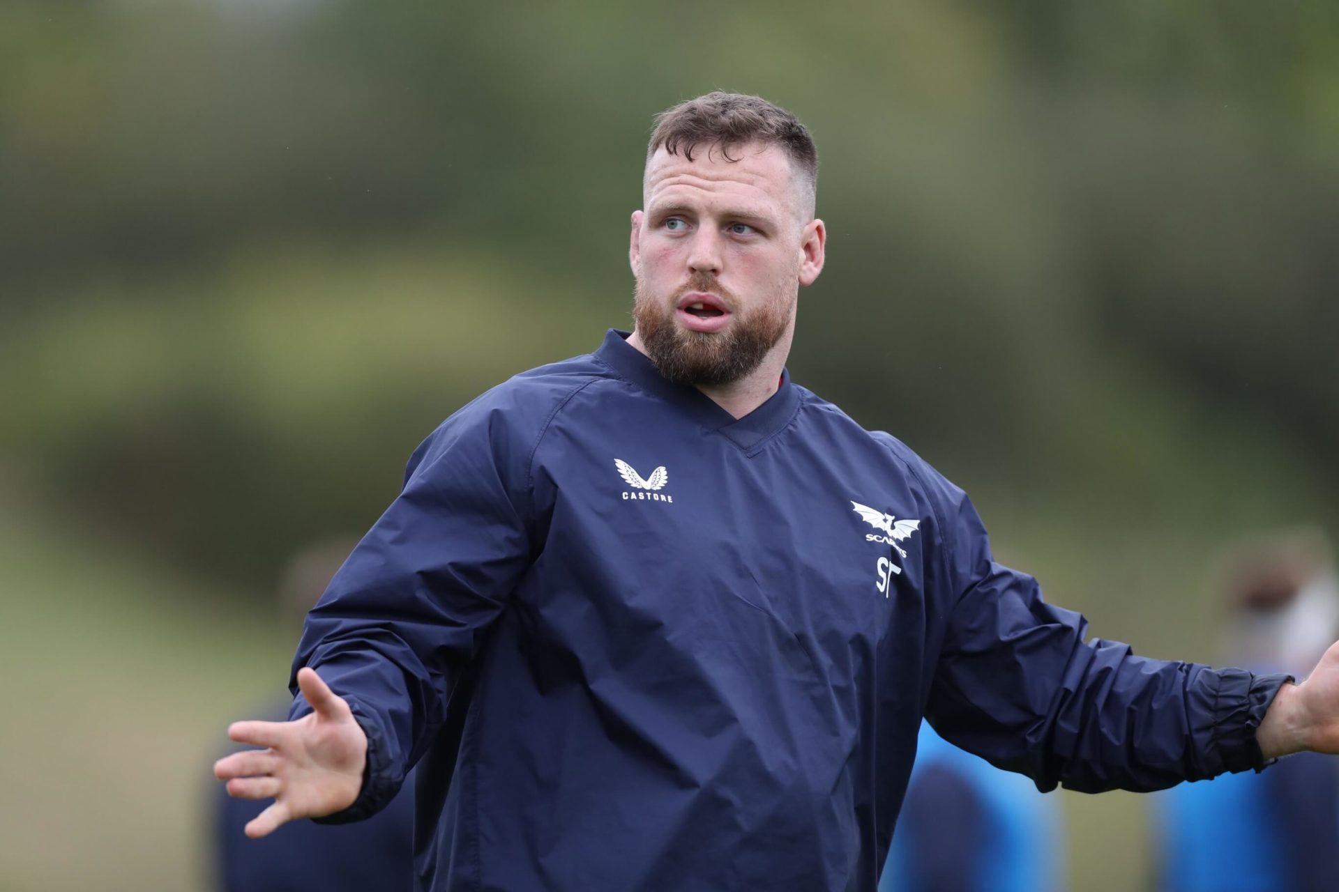Steff Thomas hails influence of Ben Franks on career - Scarlets Rugby
