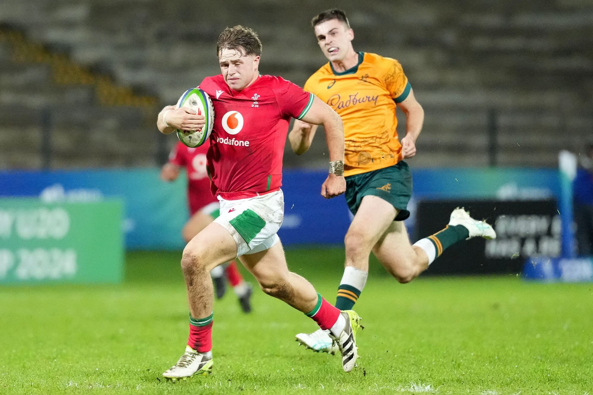 Macs Page stars with try hat-trick but Wales U20s edged out by Junior ...
