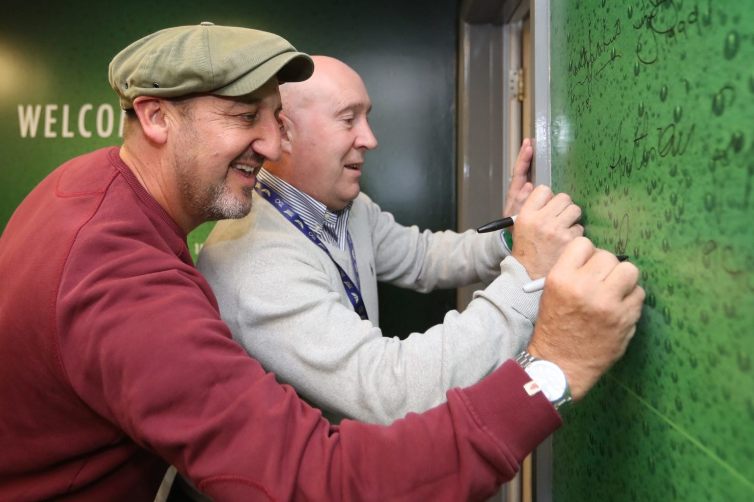 Former players reunite for festive Black Lion game - Scarlets Rugby